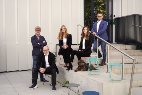 Menschen im Vertrieb I Recruiting - Training - Vergütung